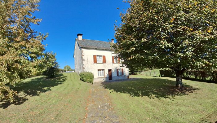 Maison à vendre - Saint-Martin-Cantalès - 5 pièces - 4 chambres