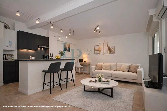 Appartement à vendre - Cannes, Pointe Croisette - 2 pièces - 1 chambre