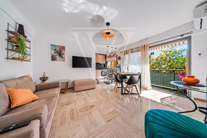 Cannes, Prado, République - Appartement 2 pièces à vendre