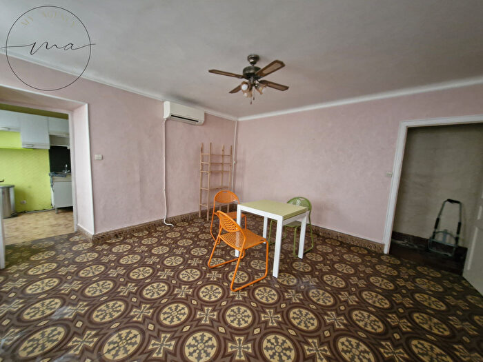 Maison à vendre - Saint-Pons-de-Thomières - 6 pièces - 3 chambres