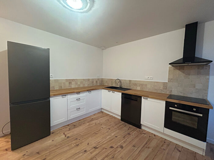 Appartement à louer - Alençon, Monsort, Saint-Léonard, Haut Eclair, Mantelet - 4 pièces - 3 chambres