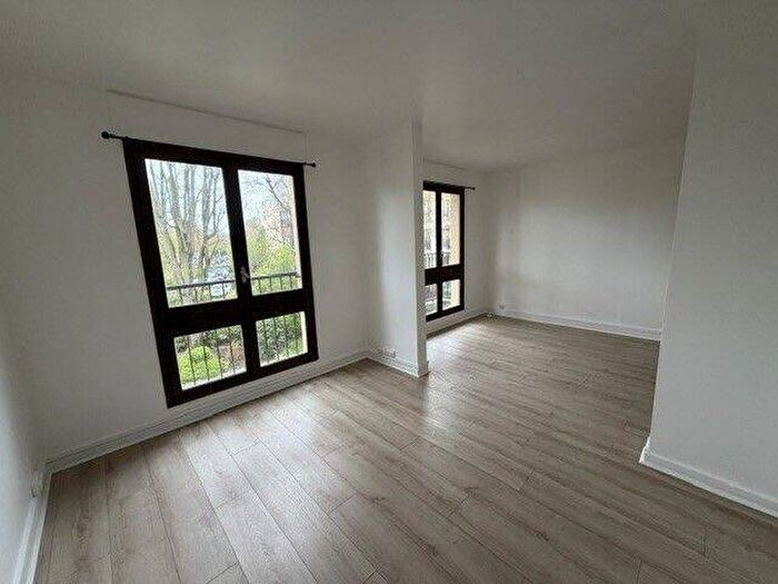 Guynemer, Le Chesnay-Rocquencourt : Appartement 1 pièce à louer