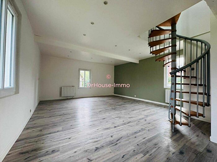 Maison 4 pièces à vendre à Douvrend