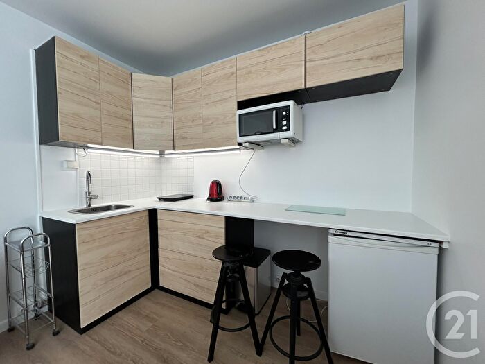 Appartement à vendre - Avon, Butte Montceau - 1 pièce