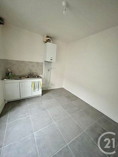 Appartement à louer - Château-Landon - 3 pièces - 2 chambres