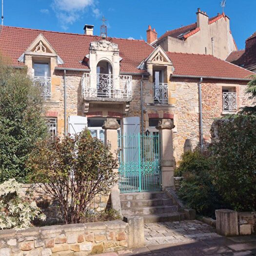 Maison 6 pièces à louer - Cité Bretonnie-Chatelet-Favieres-Conches, Montluçon