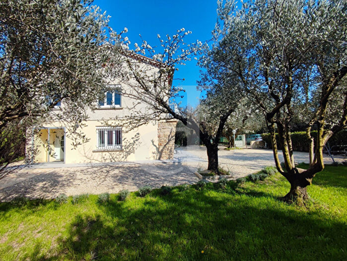 Maison à vendre - Valréas - 6 pièces - 4 chambres