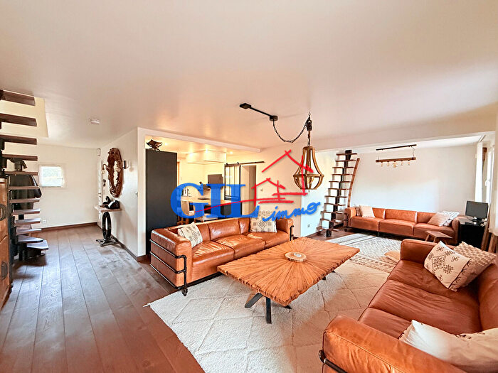 Maison 6 pièces à Savigny-le-Temple, Plessis la Forêt, à vendre