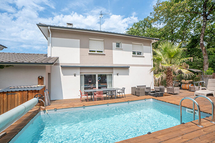 Maison 6 pièces à vendre - Saint-Médard-en-Jalles, Corbiac, Gajac, Magudas