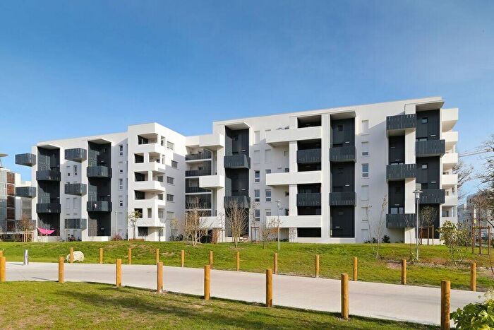 Appartement à louer - Clémenceau-Pontac-Sallegourde-Pont de Langon, Villenave-dOrnon - 3 pièces - 2 chambres