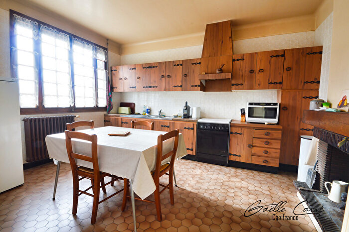 Maison à vendre - Massignac - 7 pièces - 4 chambres