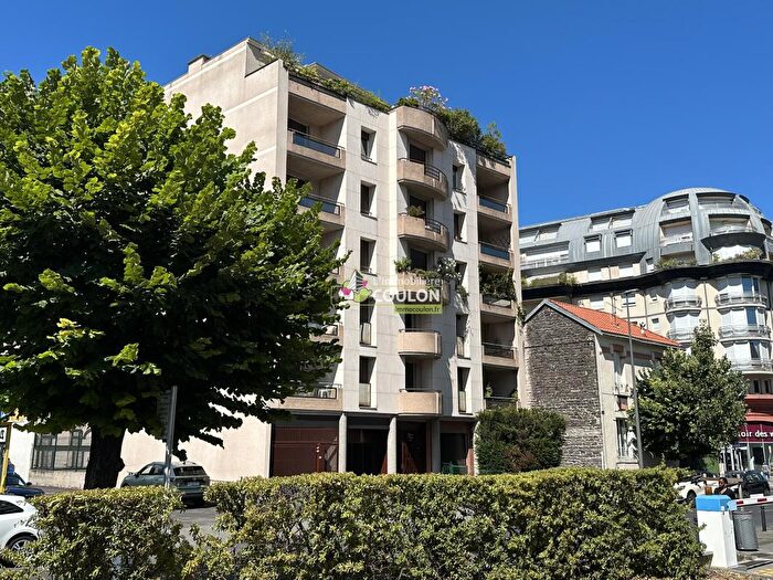 Appartement à louer - Clermont-Ferrand, Vallières, Sallins, Poncillon - 2 pièces - 1 chambre