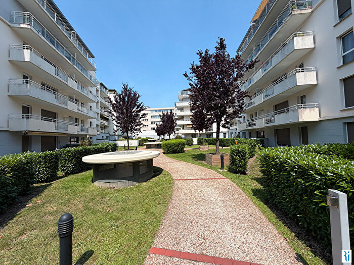 Appartement 3 pièces à Rouen, Centre-ville Rive gauche, à vendre
