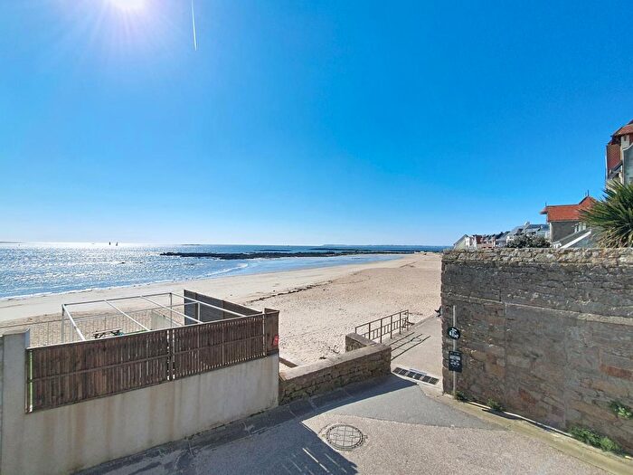 Maison à vendre - Larmor-Plage - 7 pièces - 6 chambres