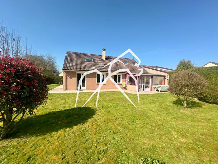 Maison à vendre - La Neuville-Chant-dOisel - 5 pièces - 3 chambres