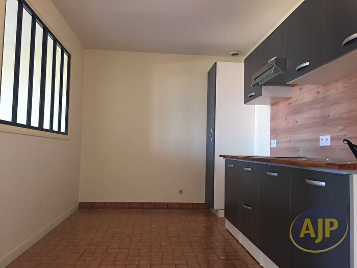 Saint-Léger-sous-Cholet : Appartement 2 pièces à louer