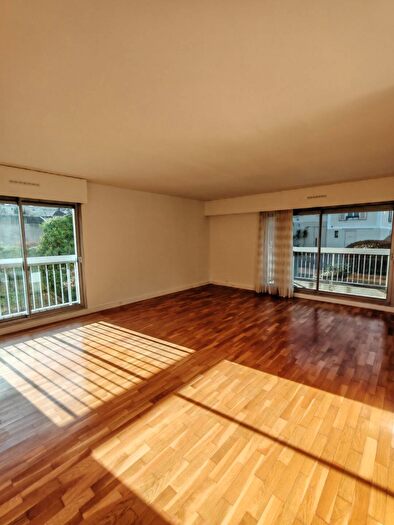 Appartement à louer - Le Centre, Meudon - 3 pièces - 2 chambres