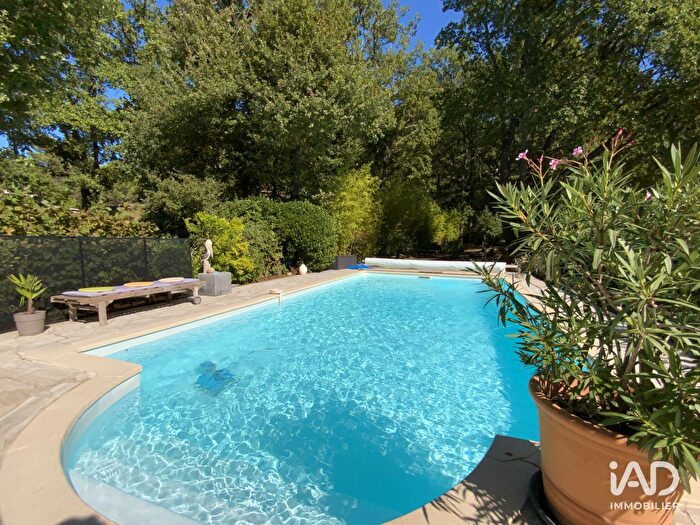 Maison à vendre - Trets - 5 pièces - 3 chambres