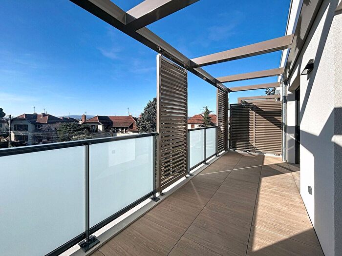 Appartement à louer - La-Soie, Décines-Charpieu - 3 pièces - 2 chambres