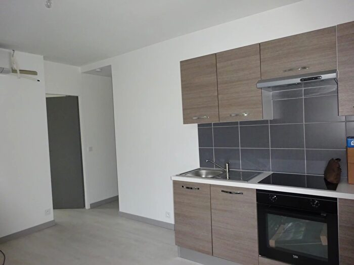 Appartement à louer - Clermont-Ferrand, Herbet, Brezet, Saint-Jean - 2 pièces - 1 chambre