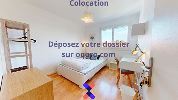 Appartement à louer - Revaison, Saint-Priest - 6 pièces - 5 chambres