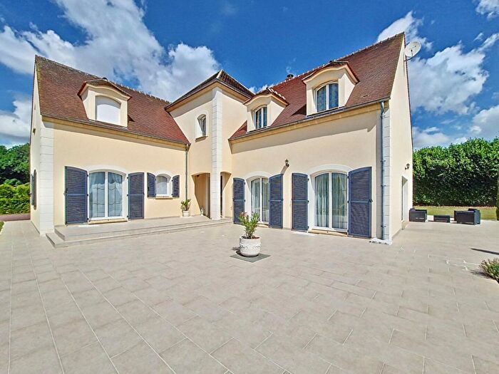 Maison à vendre - Saint-Clair-sur-Epte - 9 pièces - 5 chambres