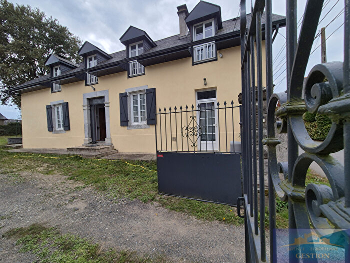 Maison à vendre - Soumoulou - 5 pièces - 3 chambres