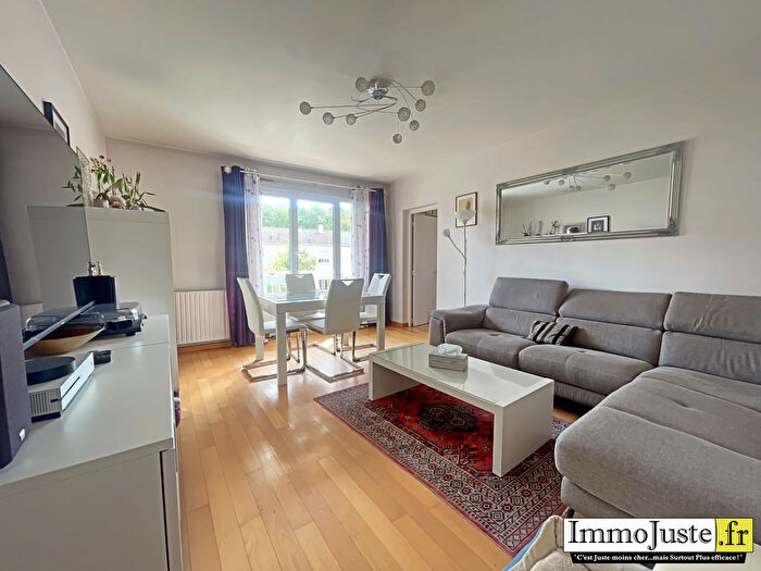 Appartement 5 pièces à Magny-les-Hameaux, à vendre