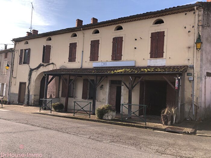 Maison 20 pièces à Pailhès, à vendre