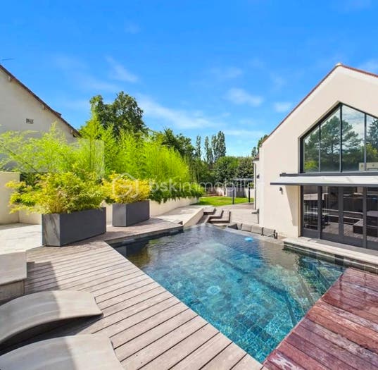 Maison 8 pièces à Seine-Port, à vendre