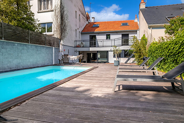 Nantes, Sainte-Thérèse, Rond-Point de Vannes : Maison 6 pièces à vendre