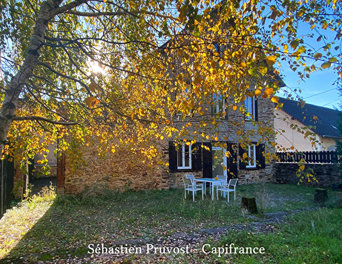 Maison à vendre - La Coquille - 5 pièces - 3 chambres