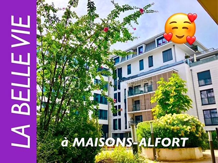 Appartement à vendre - Saint-Maurice, Gravelle, Hôpital - 4 pièces - 3 chambres