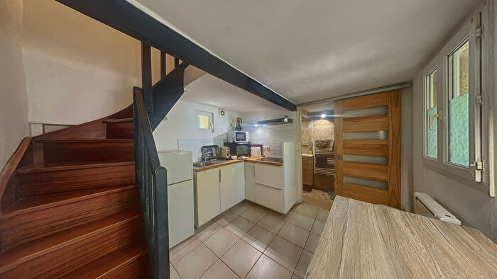 Avignon, Palais des Papes, Zone Piétonne : Appartement 2 pièces à vendre