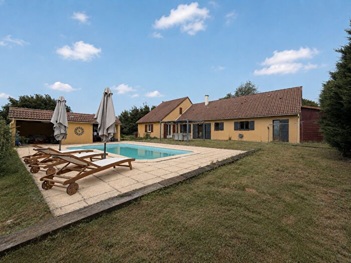 Maison 8 pièces à Lacs, à vendre