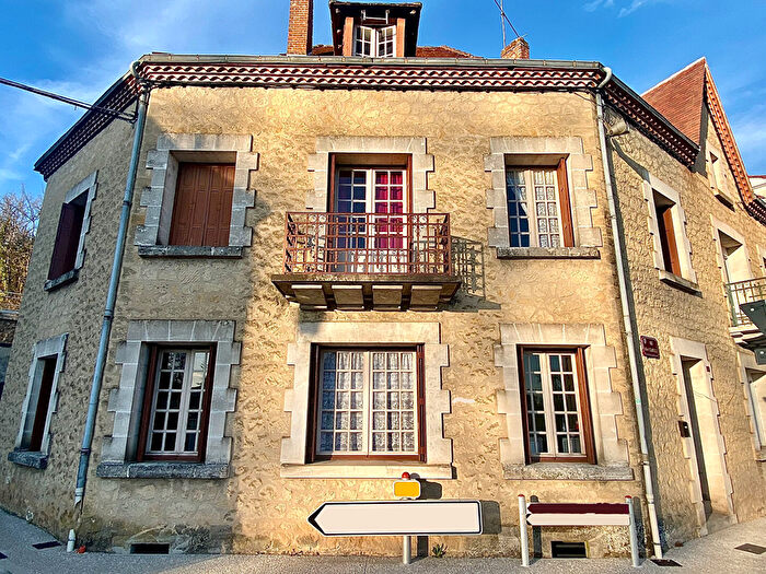 Maison à vendre - Mouleydier - 5 pièces - 3 chambres