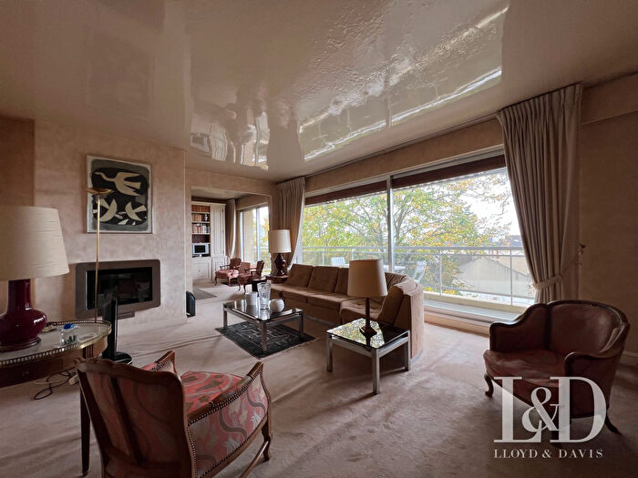 Appartement à vendre - Montmorency, Centre Montmorency - 5 pièces - 4 chambres