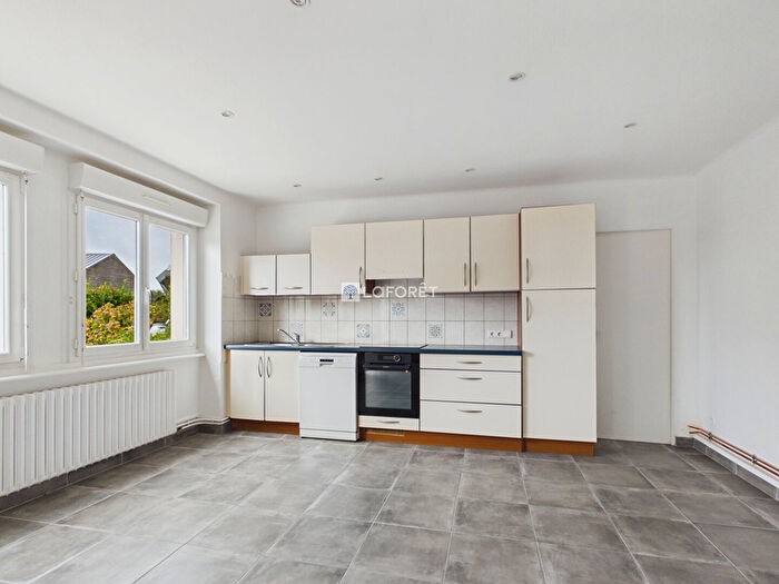 Maison 4 pièces à Pluguffan, à louer
