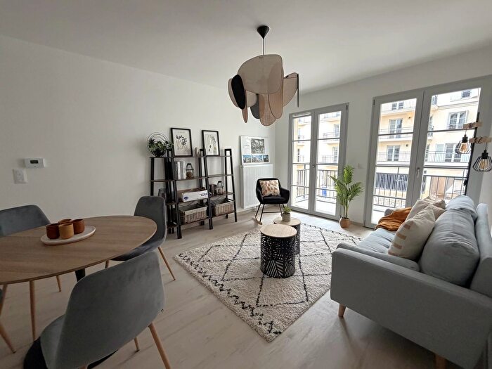 Appartement à vendre - Compiègne, Bellicart - 3 pièces - 2 chambres