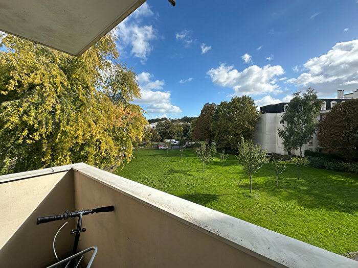 Appartement à vendre - Rosny-sous-Bois, Centre-ville - 2 pièces - 1 chambre