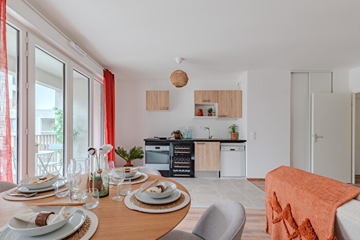 Appartement à vendre - Mérignac, Les Eyquems - 3 pièces - 2 chambres