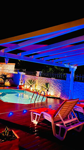 Maison à louer - Le François - 5 pièces - 4 chambres