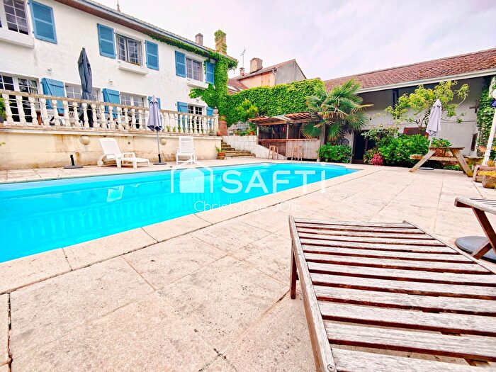 Maison à vendre - Saint-Sever - 8 pièces - 6 chambres
