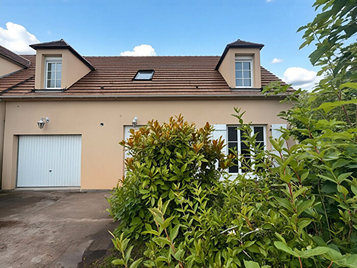 Maison à vendre - Étrépagny - 6 pièces - 4 chambres