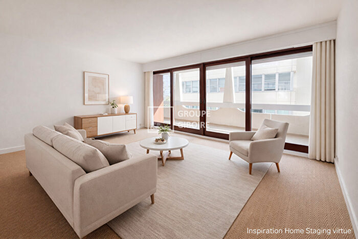 Appartement à vendre - Quartiers Centre, Colombier - 5 pièces - 3 chambres