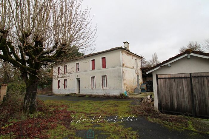 Maison à vendre - Jonzac - 7 pièces - 3 chambres