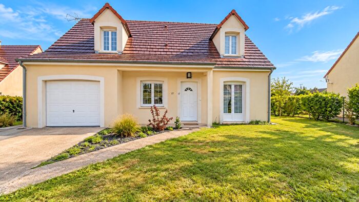Maison 5 pièces à Orgères-en-Beauce, à vendre