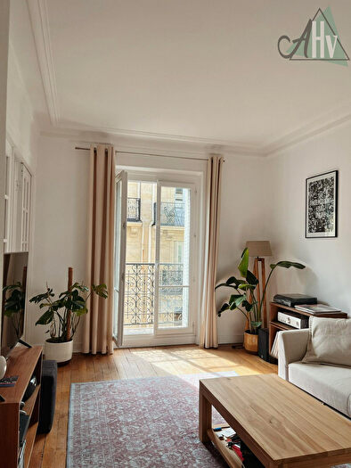 Appartement à vendre - Paris e  - 2 pièces - 1 chambre