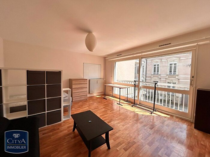 Appartement à louer - Laval, Les Pommeraies - 1 pièce