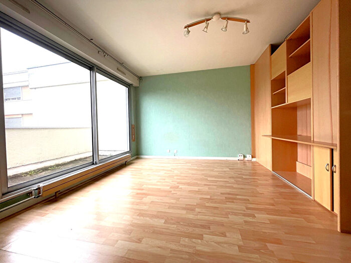 Les Ulis, Plein Sud - Appartement 1 pièce à vendre